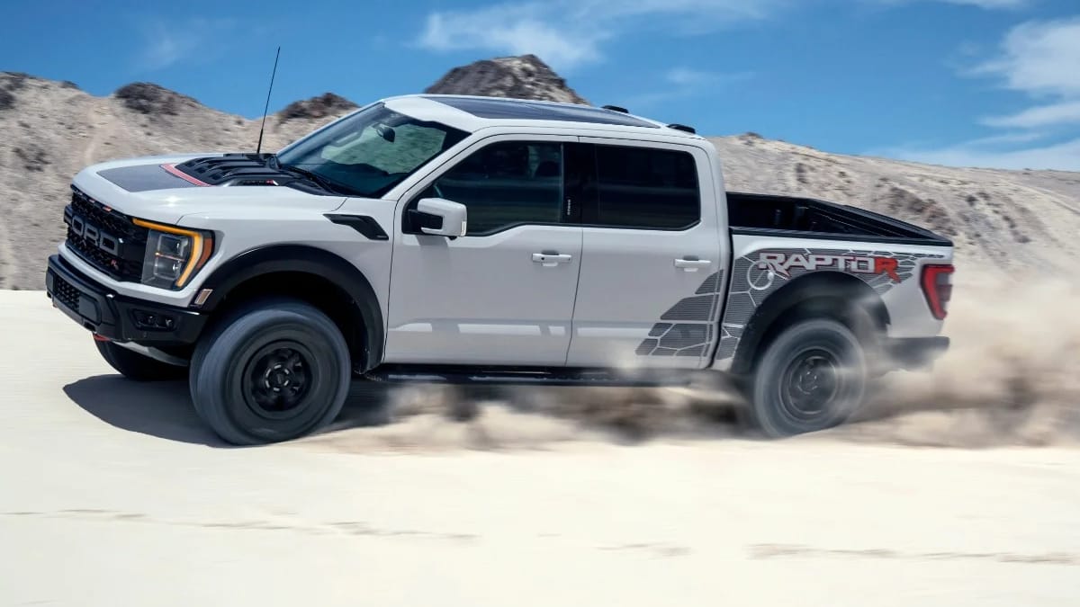 Arizona car salesman says he’s noticed a bizarre phenomenon that ...