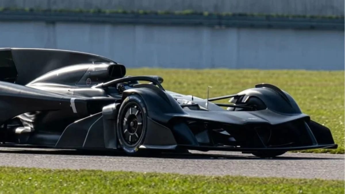 The wild Aston Martin prototype that was spotted earlier this month has ...