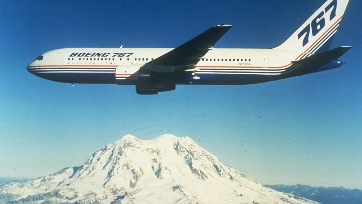Mind-blowing tour inside the Boeing BBJ 767 reveals this is the jet ...