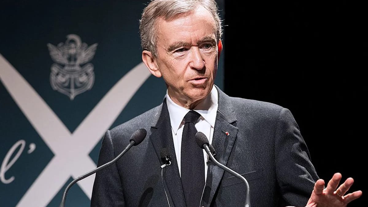 Bernard Arnault orders $650,000,000 megayacht that's somehow even ...