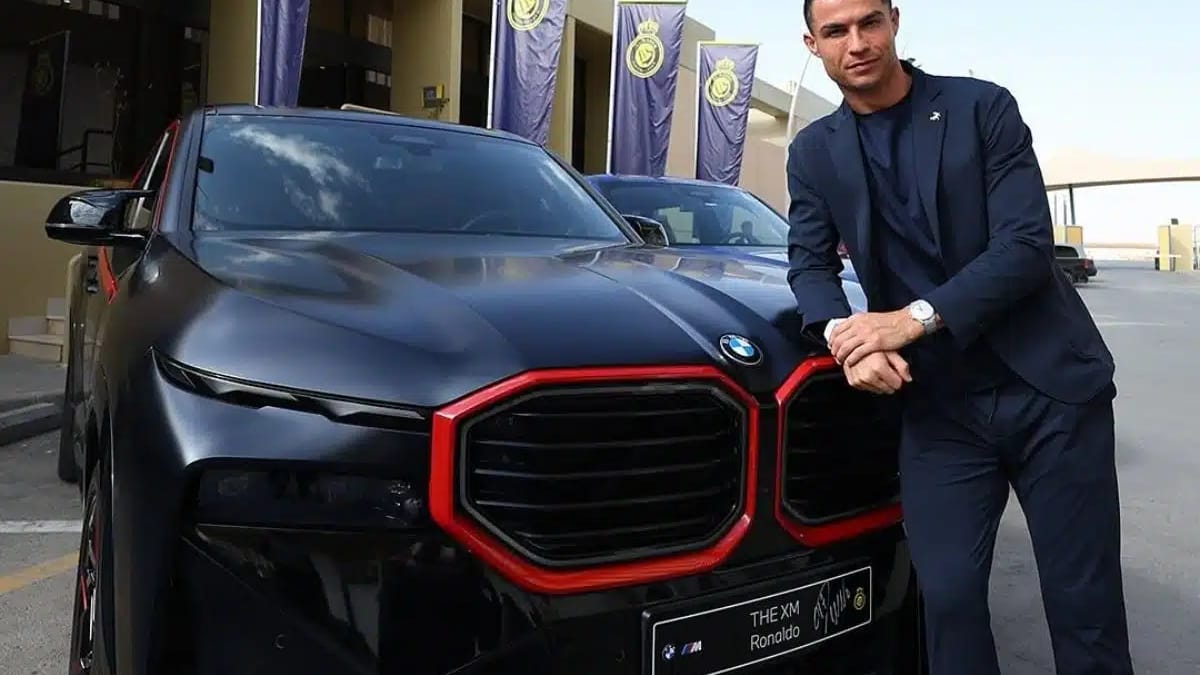 Cristiano Ronaldo gifted brand new $185,000 BMW MX with personalized ...
