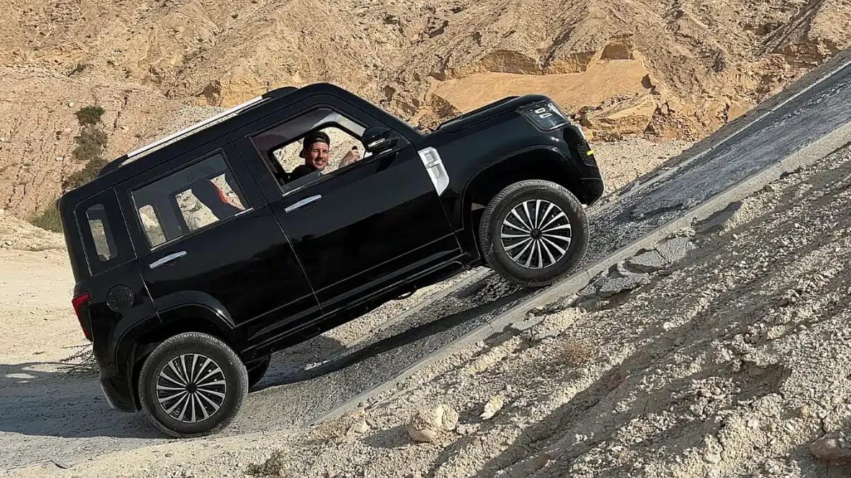 We took the fake Land Rover Defender from China on a nearly vertical ...