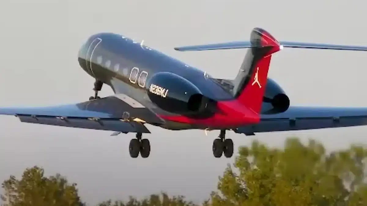 Michael Jordan and Cristiano Ronaldo both fly custom-liveried ...