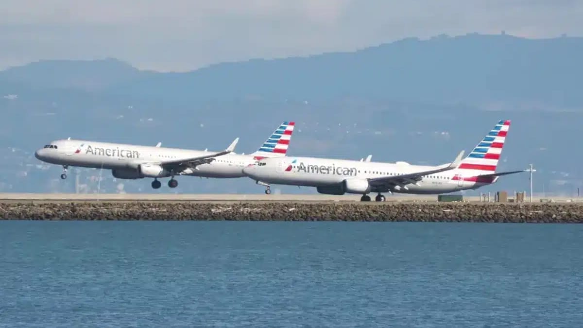 A video of a parallel landing at SFO is more striking than ever given ...