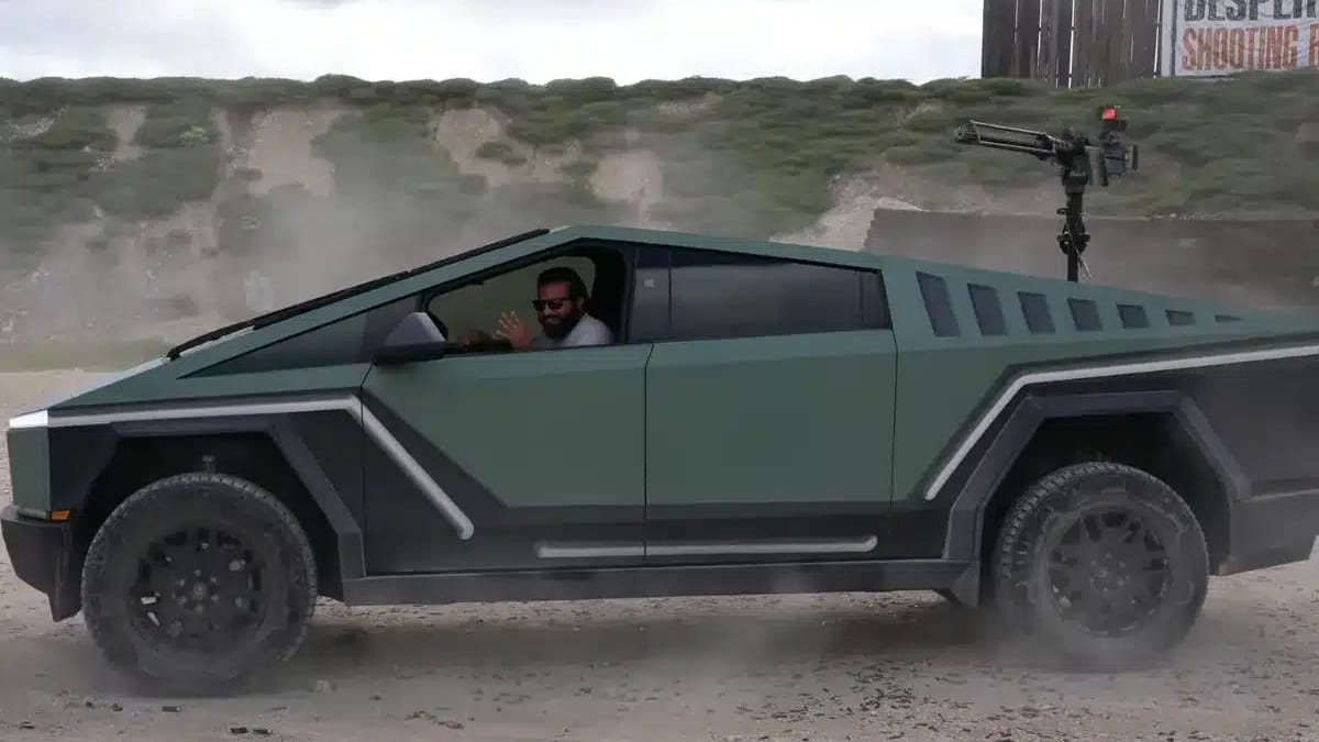 Man modifies Tesla Cybertruck into a Halo Warthog and Elon Musk responds