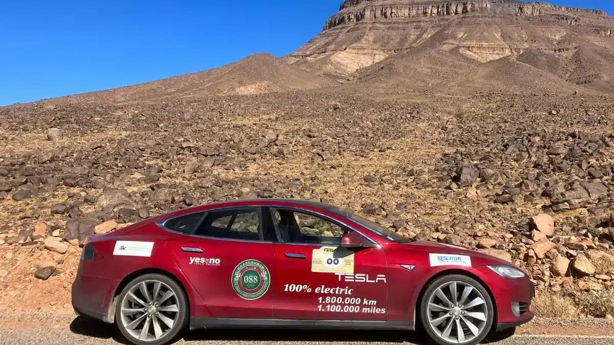 Tesla Model S driver could hold world record with 2,500,000km on its ...
