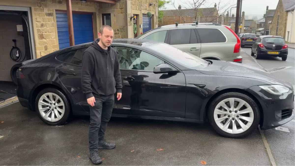 Man takes his 186,000-mile Model S to Tesla and says 'fix everything ...