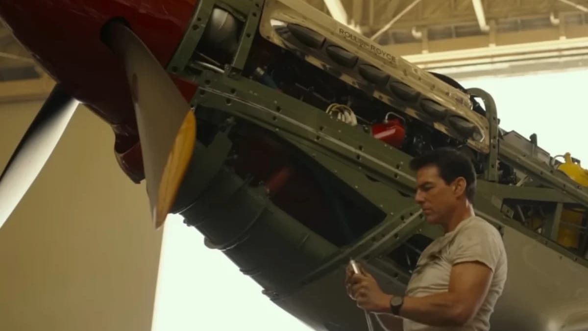 Tom Cruise has a $20,000,000 private jet which is like a flying palace ...