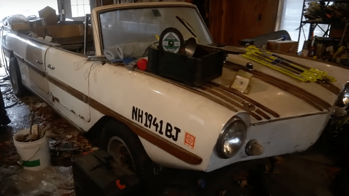 Car graveyard in the woods home to America's largest collection of ...
