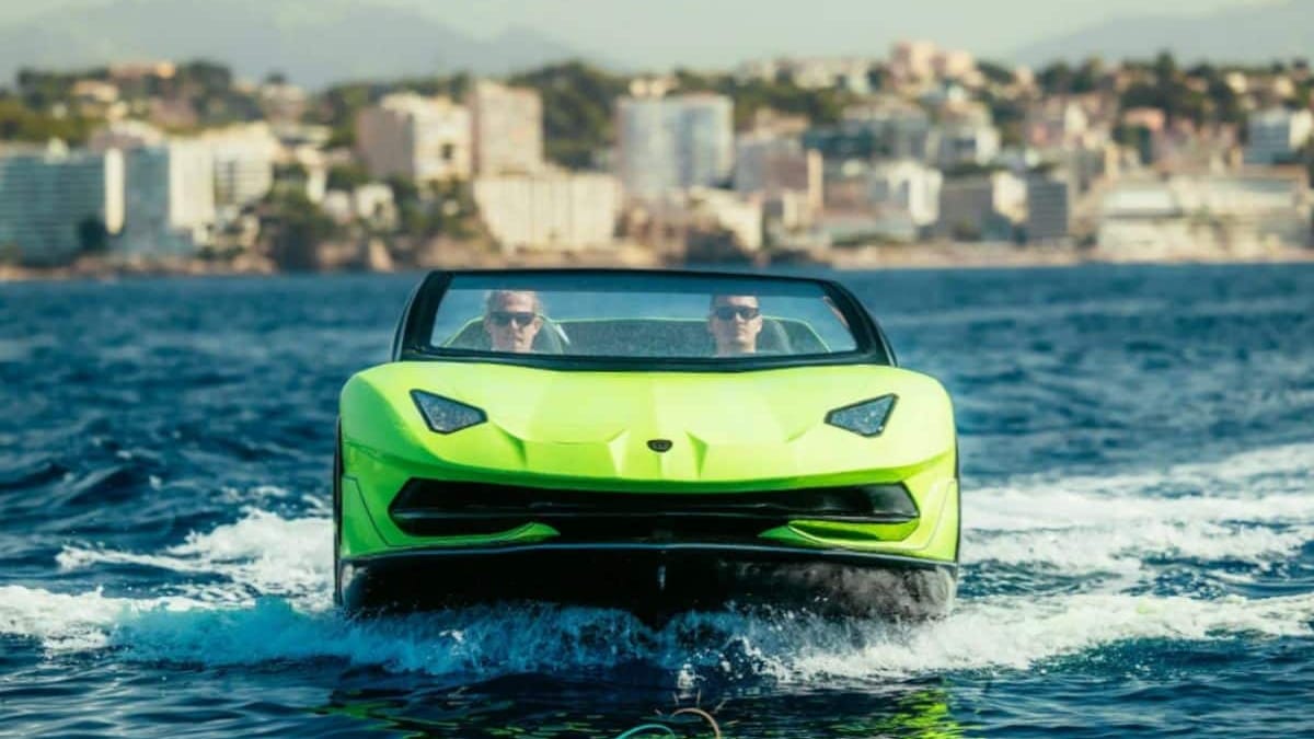 Check out this incredible modified jet ski that looks exactly like a ...