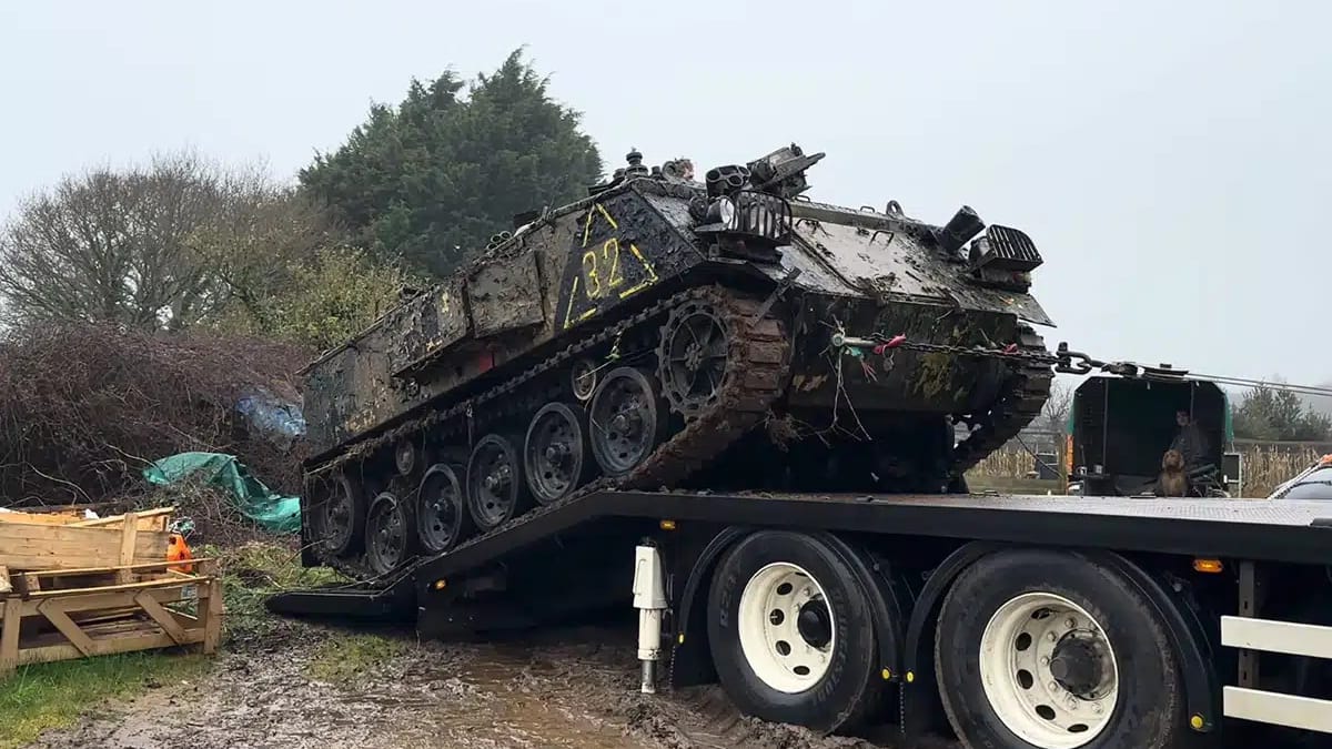 Guy finds an abandoned tank in bush so takes it home and attempts to ...