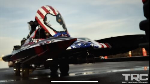 This 10000 hp drag boat is 10 times faster than a Bugatti