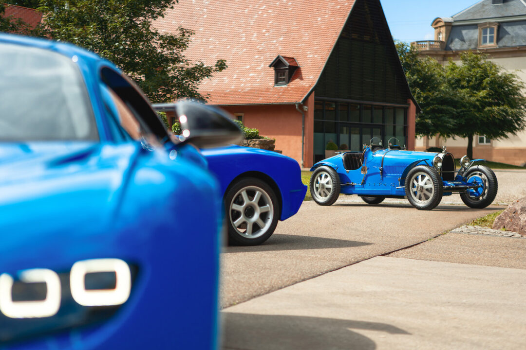Bugatti is changing its classic French Racing Blue paint for the ...