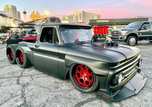 This 60s truck has been turned into a 6-wheeler beast