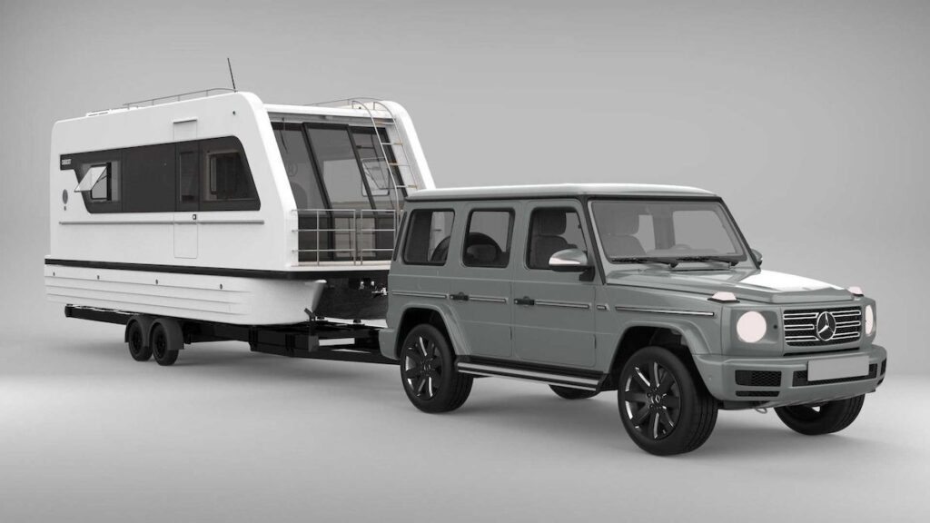 This caravan transforms into a houseboat – Supercar Blondie