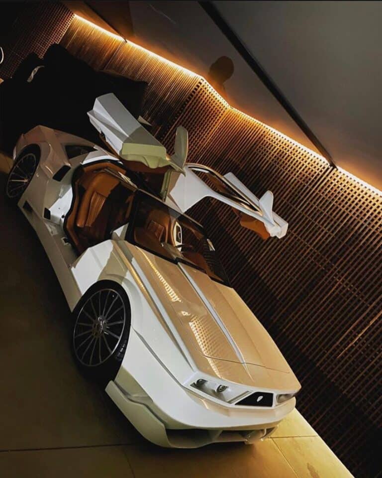 Check out will.i.am controversial custom DeLorean