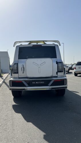 The G-Wagen and Ford Bronco have a love child: Cybertank 300