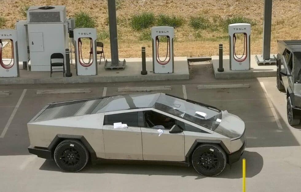 Cybertruck pics show crazy difference with air suspension