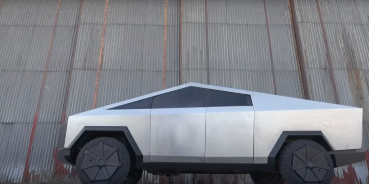 US man built a unique Tesla Cybertruck out of trash and tried to drive ...