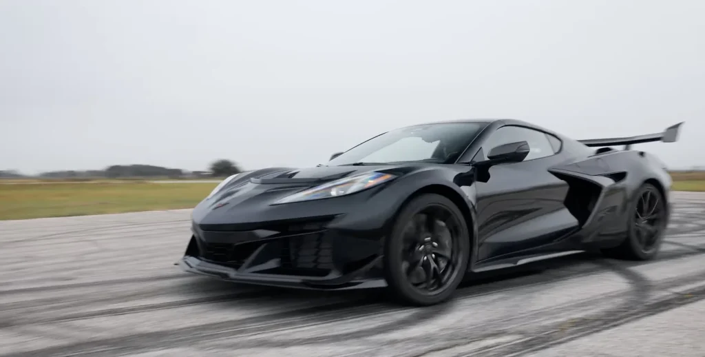 Corvette ZR1 and Tesla Model S Plaid face off in drag race clash of ...