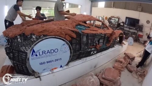 Believe it or not, this is a homemade Ferrari LaFerrari