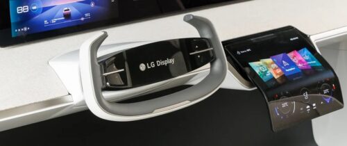 LG Display unveils crazy car touchscreens at CES