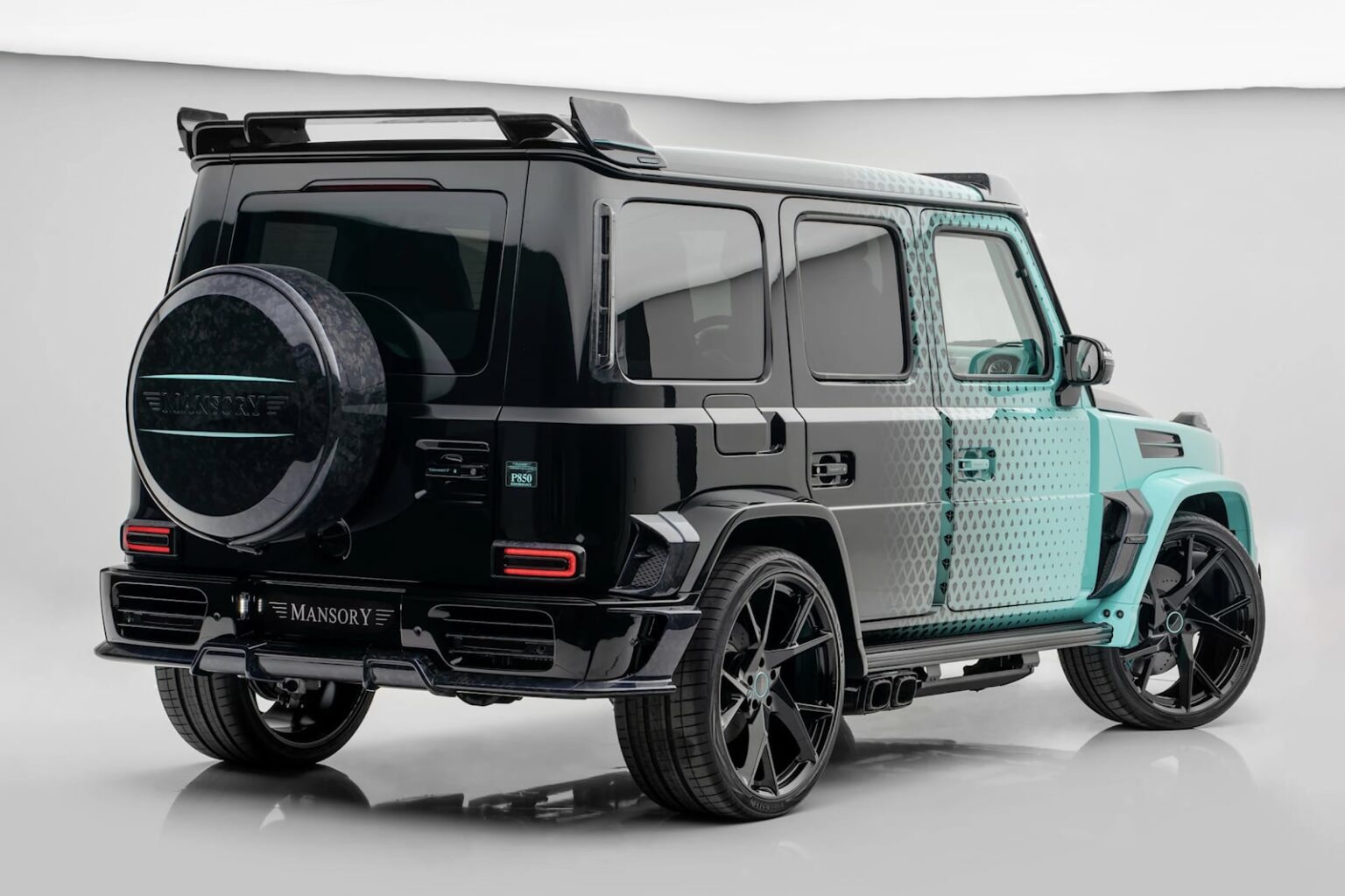 This G-Wagen by Mansory has been pimped to perfection – Supercar Blondie