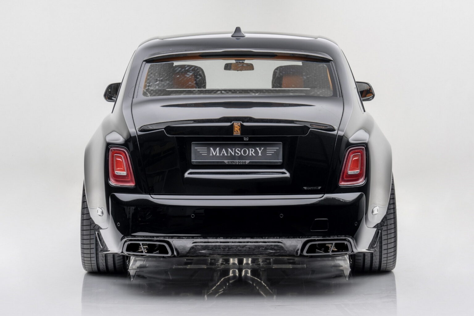 You won’t believe the price of this Rolls-Royce Phantom by Mansory
