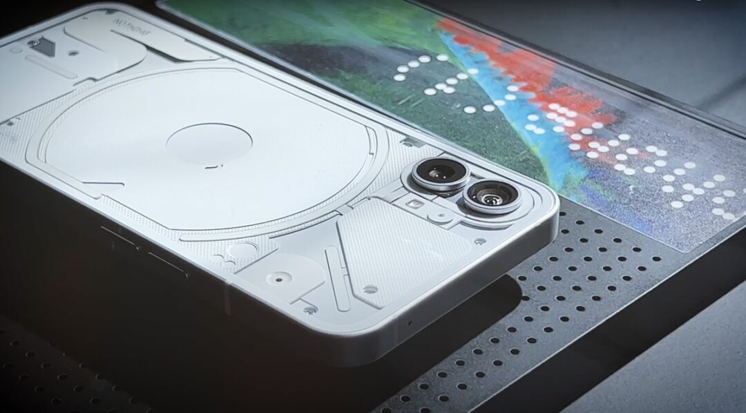 YouTuber builds the world's first invisible computer