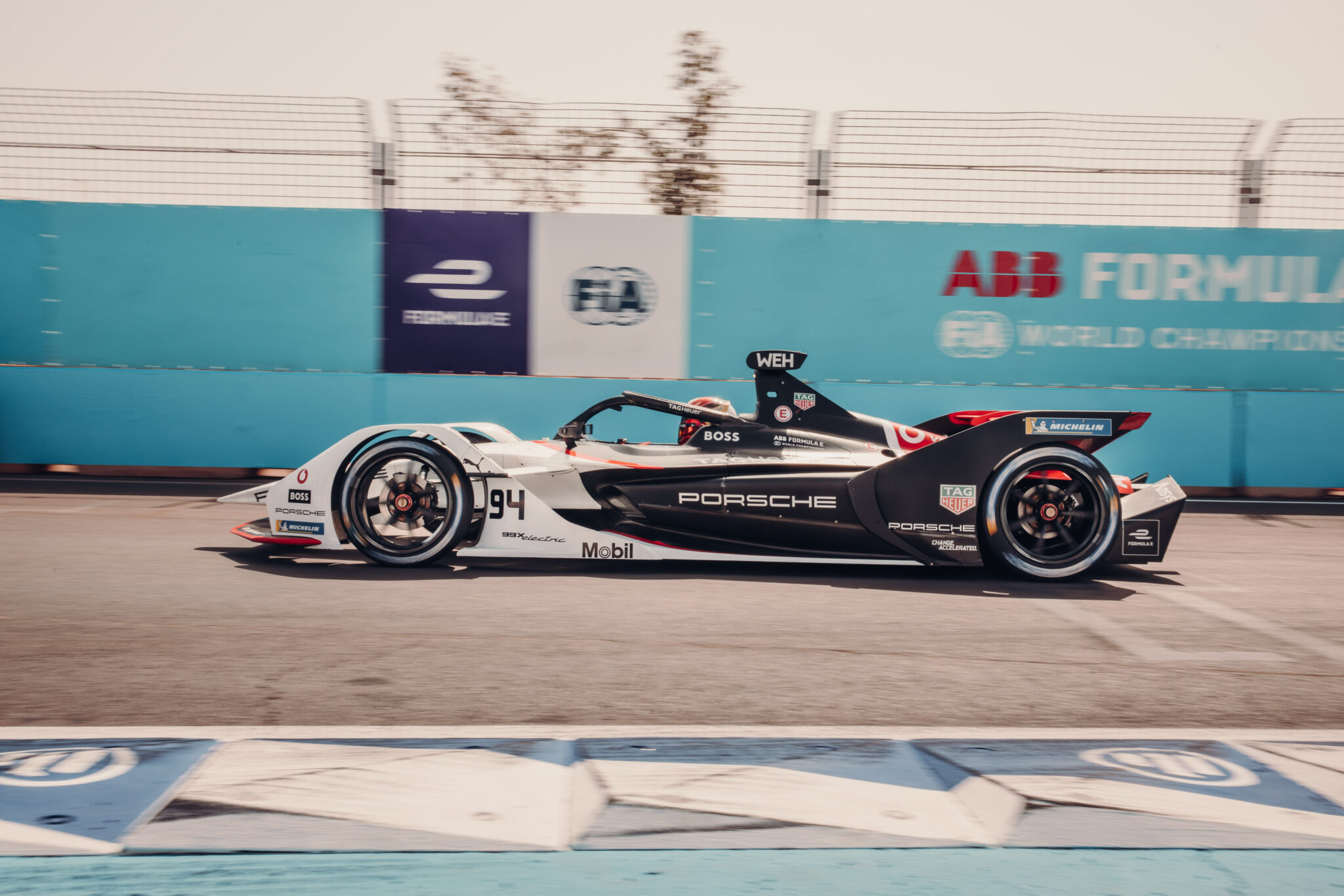 Porsche wants to buy 50% of Red Bull’s F1 division – Supercar Blondie