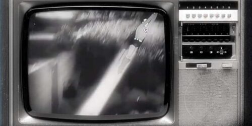 This is how the craziest flying scenes are shot in movies