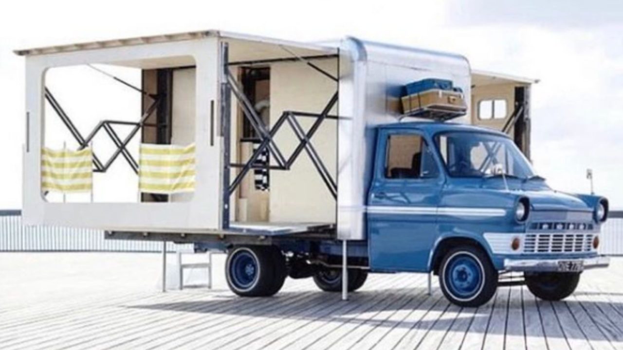 This house will build itself in 10-minutes and can be delivered on the ...