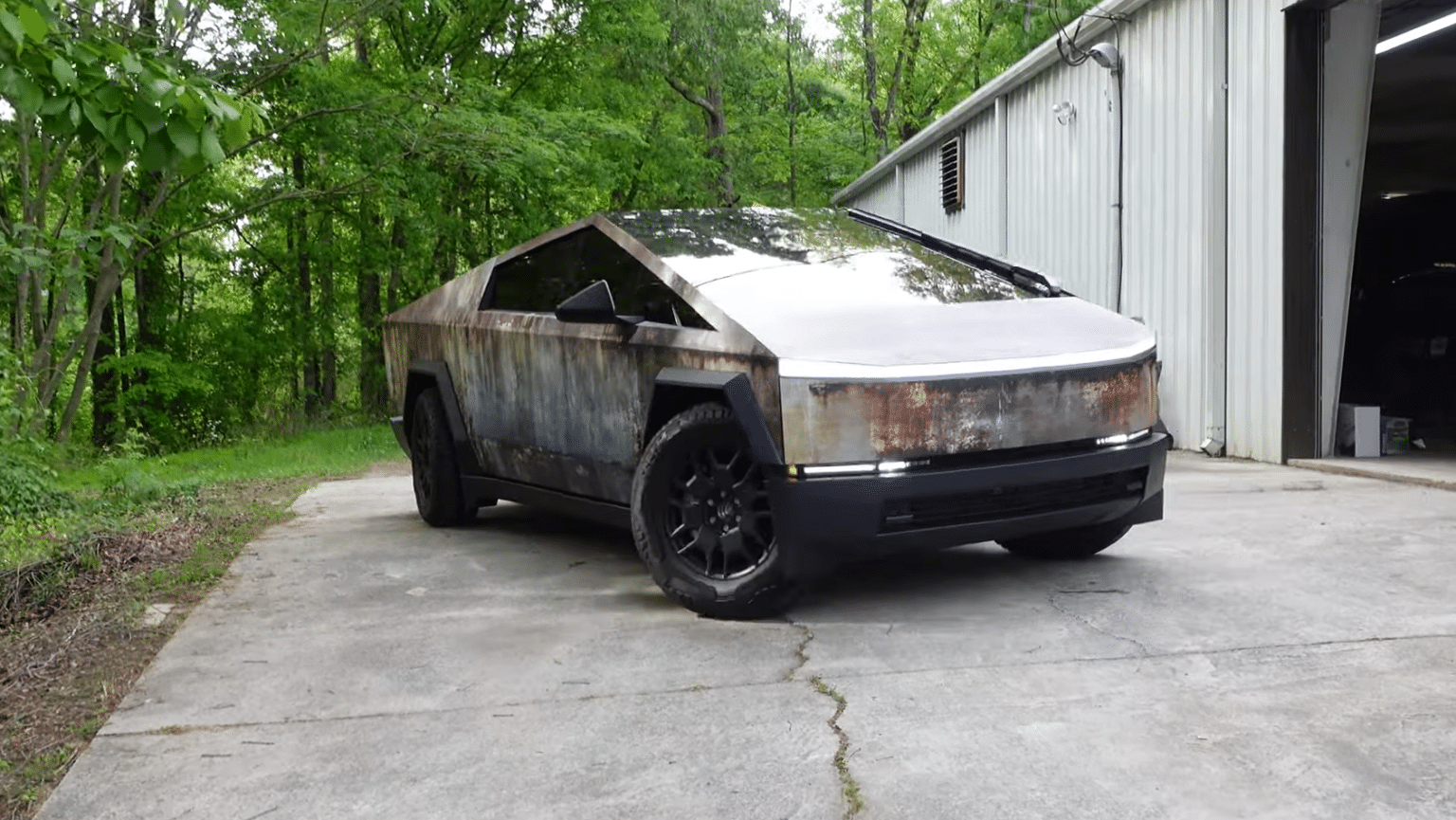 Tesla Cybertruck gets a rusty wrap and it looks incredible