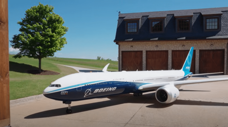 Newly-unveiled world's largest RC Boeing 777X is a thing of beauty in ...
