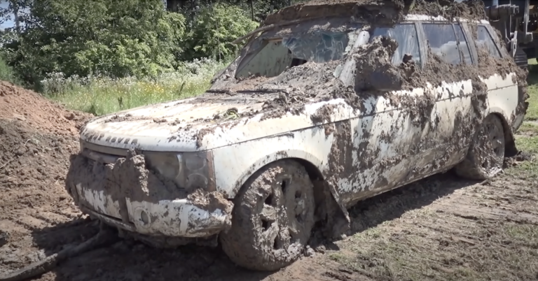 Range Rover gets dug up after a year buried underground