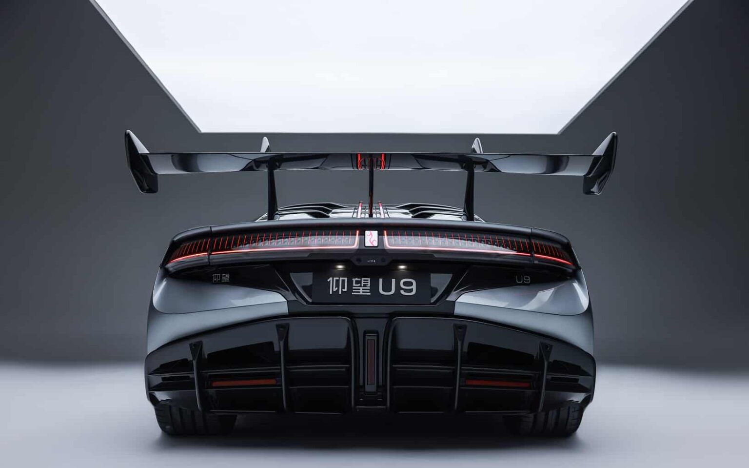 Yangwang U8 SUV can 'swim' through unbelievably deep water