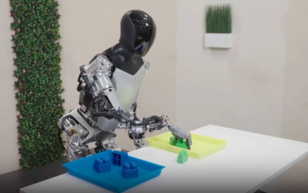 Musk releases brand-new footage of his Tesla bot, Optimus