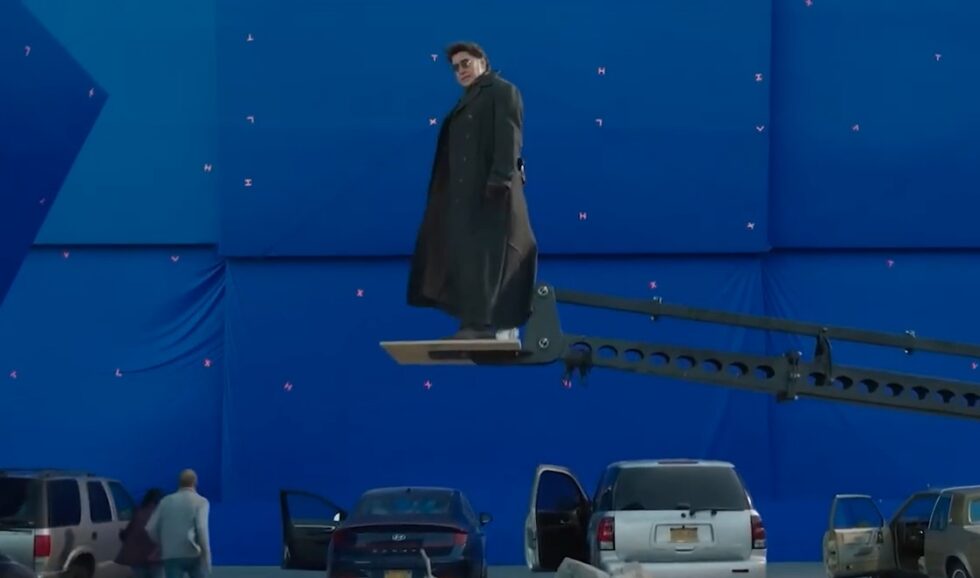 This is how the craziest flying scenes are shot in movies