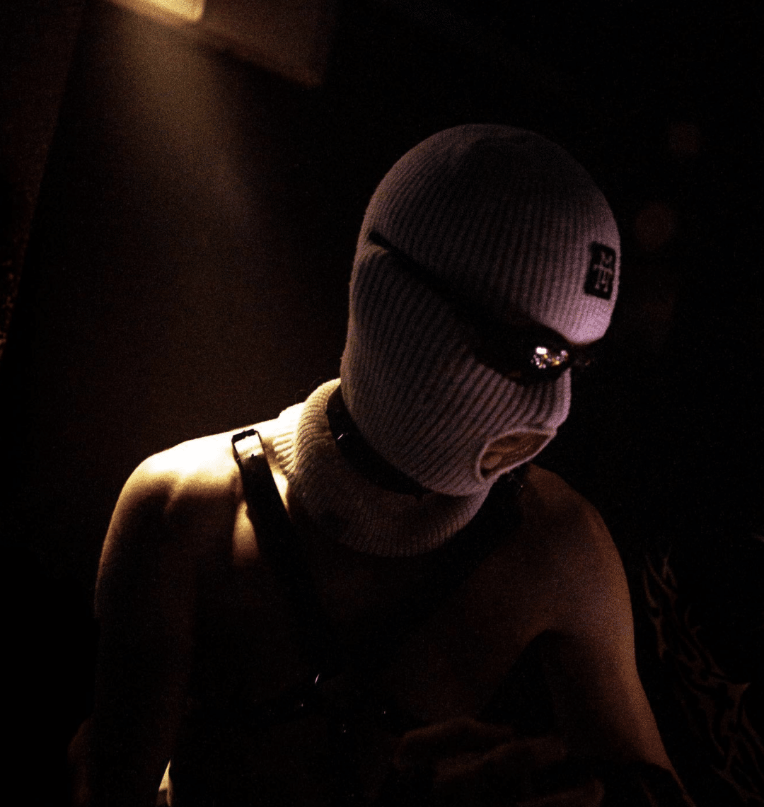 German train holds insane raves traveling across the country