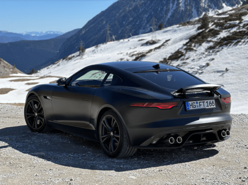 These are the five coolest features of the Jaguar F-TYPE 75