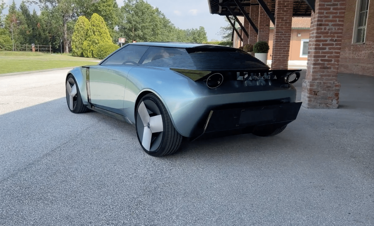 Lancia Pu+Ra HPE is a modern take on the iconic Stratos