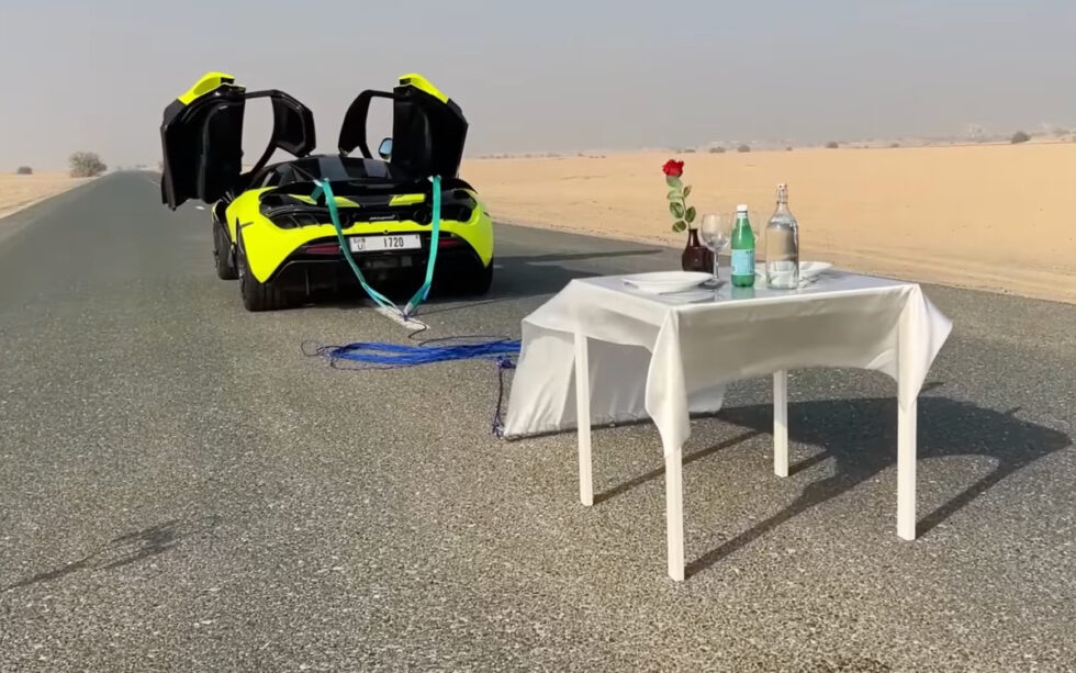 McLaren 720S attempts the impossible tablecloth trick