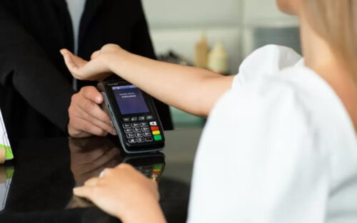 Thousands of Swedes getting microchip implants