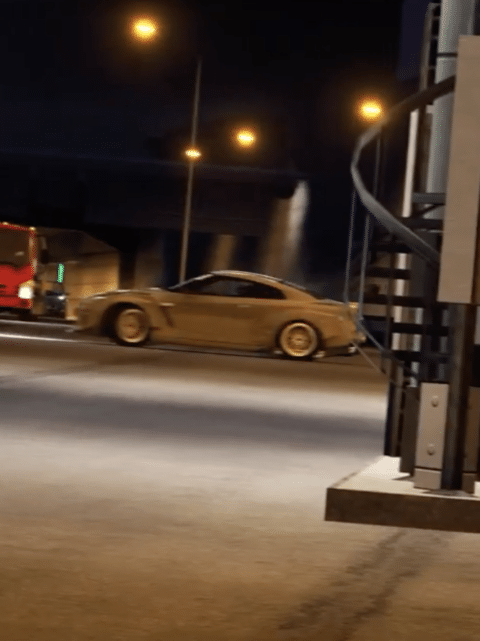 Nissan R35 GT-R doing 360-degree drift has people confused