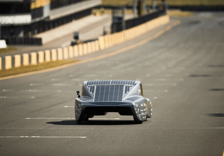 Solar-powered car sets new Guinness World Record