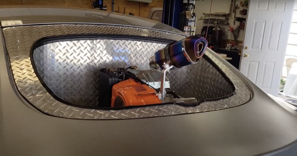 Guy puts gas generator in his Tesla to avoid plugging it in