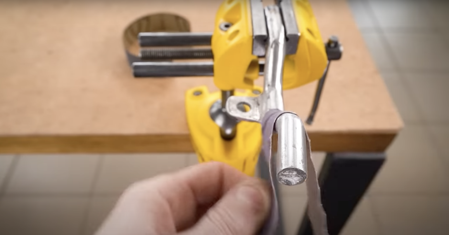 This guy just built the world's smallest bicycle